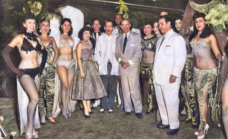 Rodney en el Tropicana!! Con sus Bellísimas Bailarinas, 1950 ... Rodney en el Tropicana!! Con sus Bellísimas Bailarinas, 1950 ...
